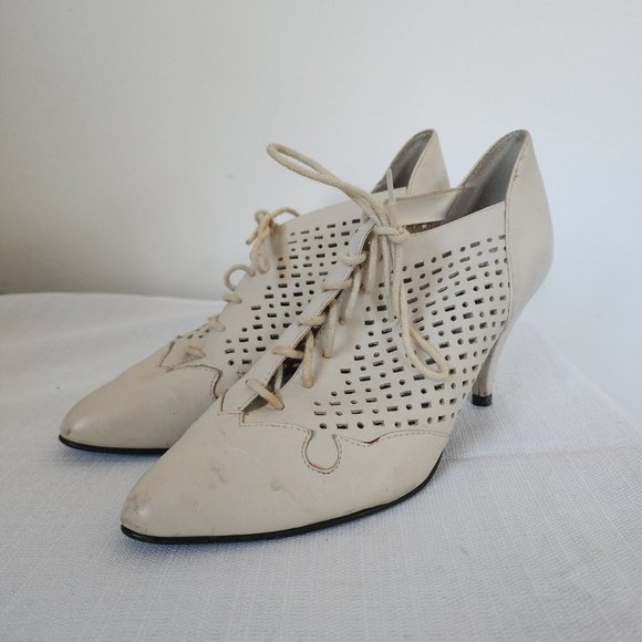 Vintage | Shoes | Vintage 8s White Lace Up Rush Hour Heels 8b Booties ...